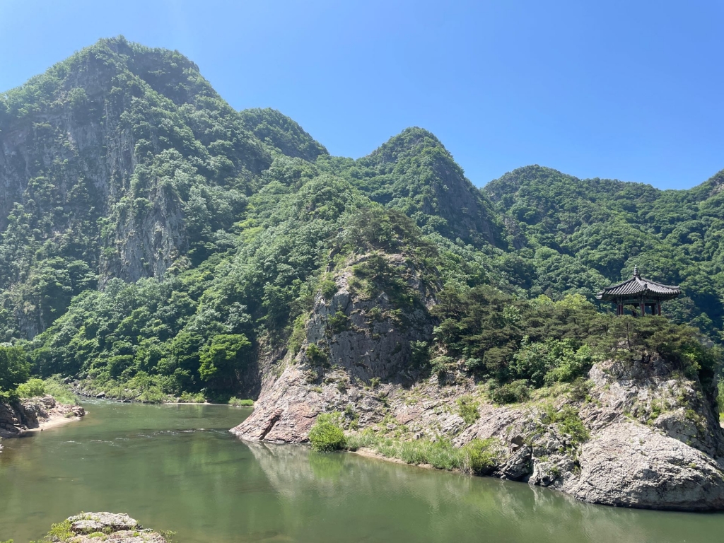 영동 월류봉 - Ramblr